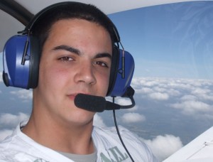 Clément obtient son PPL à 17 ans ! | Aéro-club de Courbevoie Saint Cyr ...